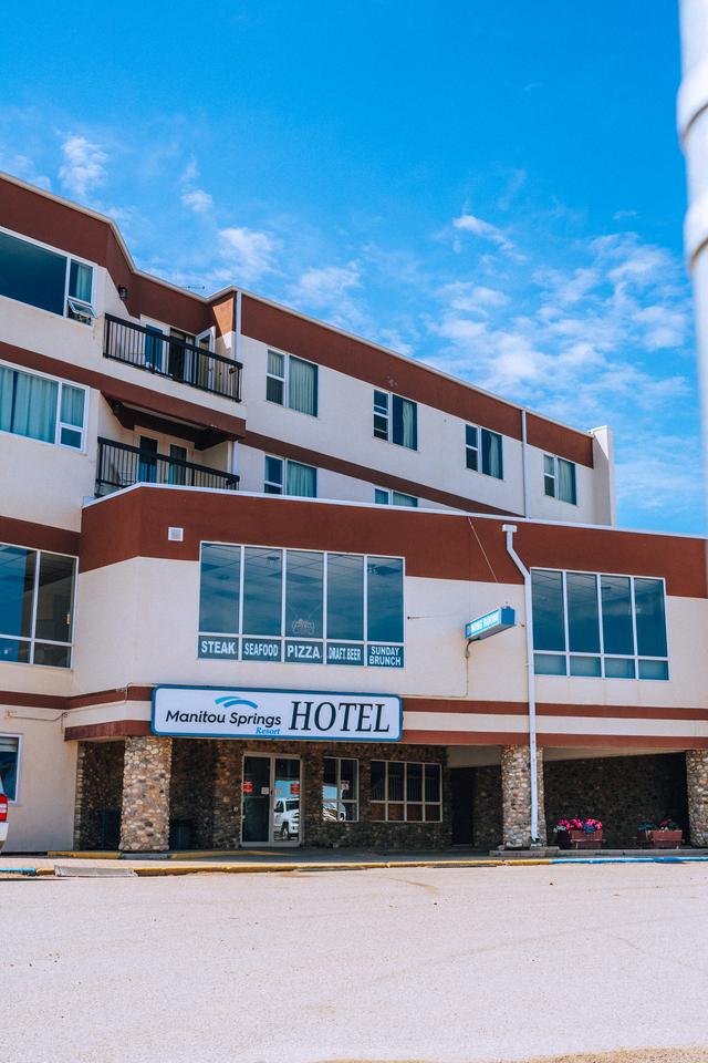 Manitou Springs Resort & Mineral Spa - Watrous Manitou